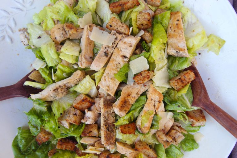 Caesar salad con pollo | L'orso ghiotto